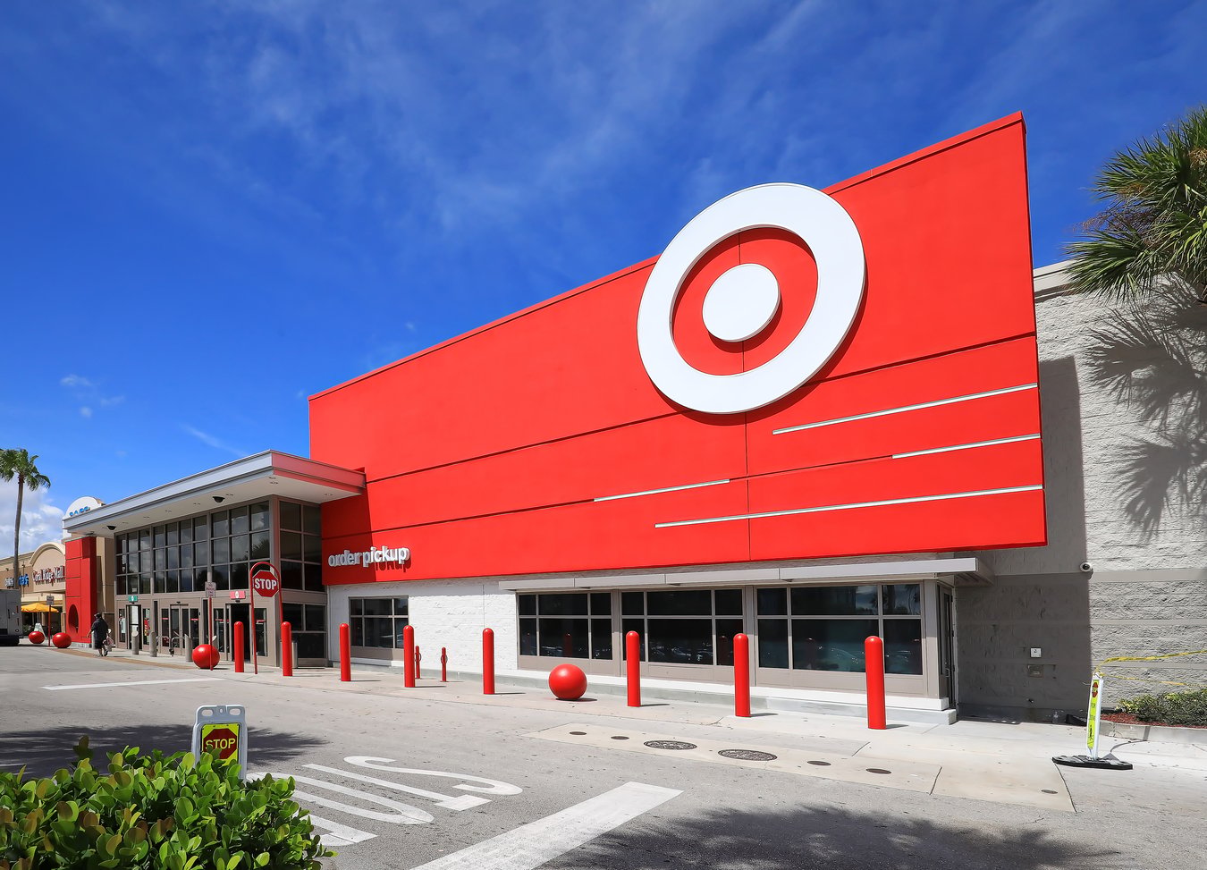 The Fascinating History of Modern Retail